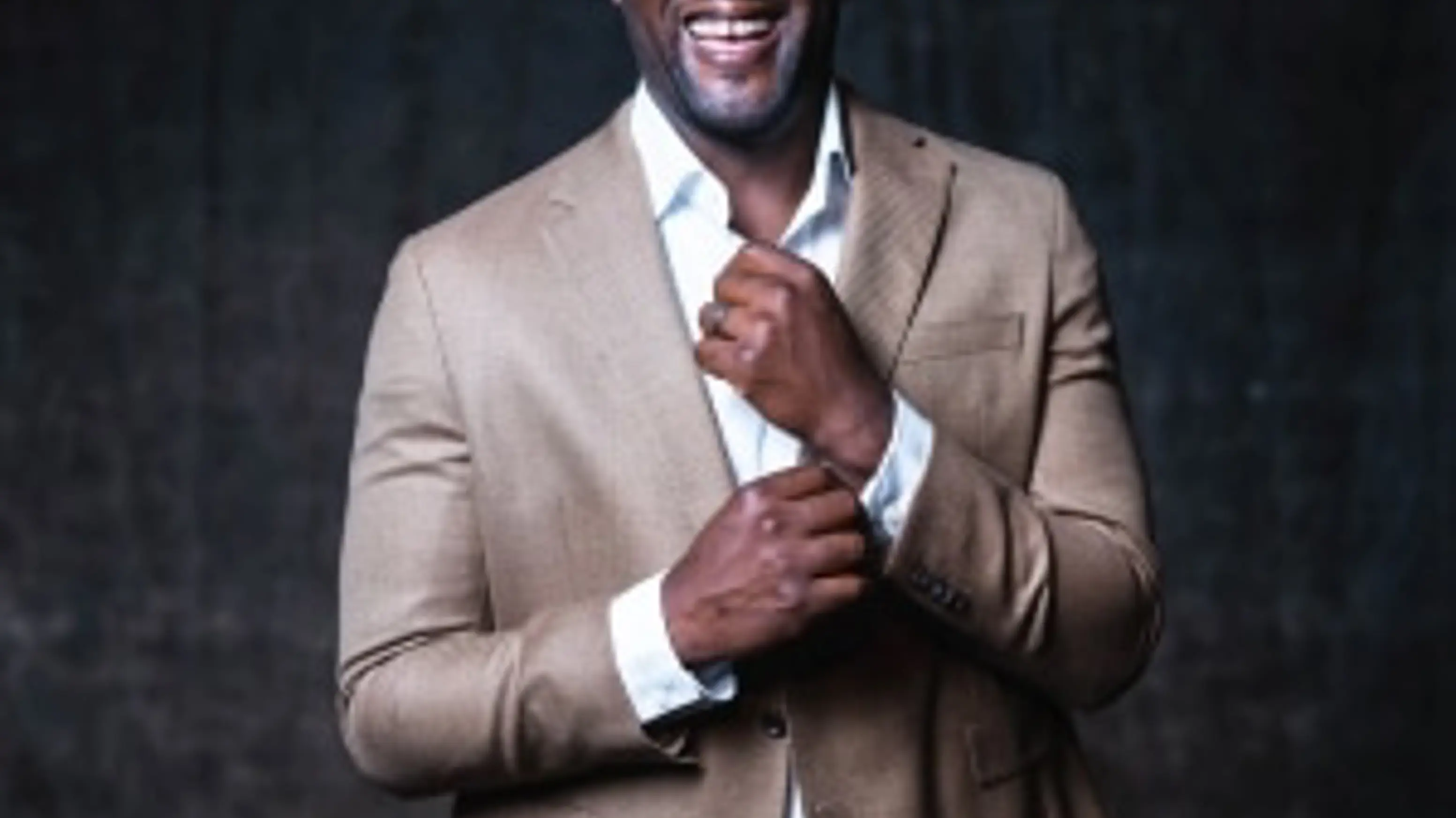 Darryll Stinson: Resilience Speaker | Author | Philanthropist