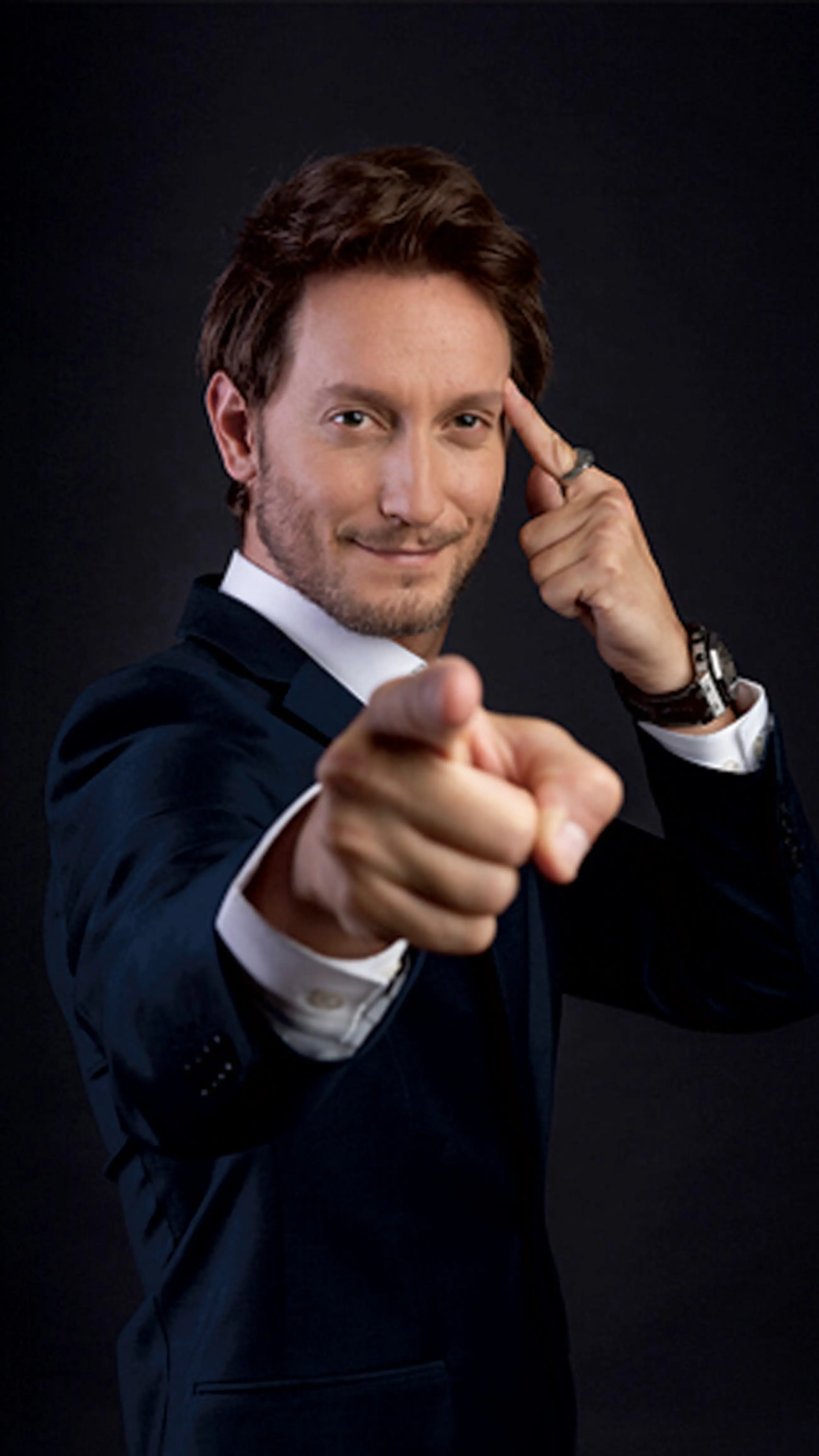 Lior Suchard: Mentalist with mind-blowing performances.