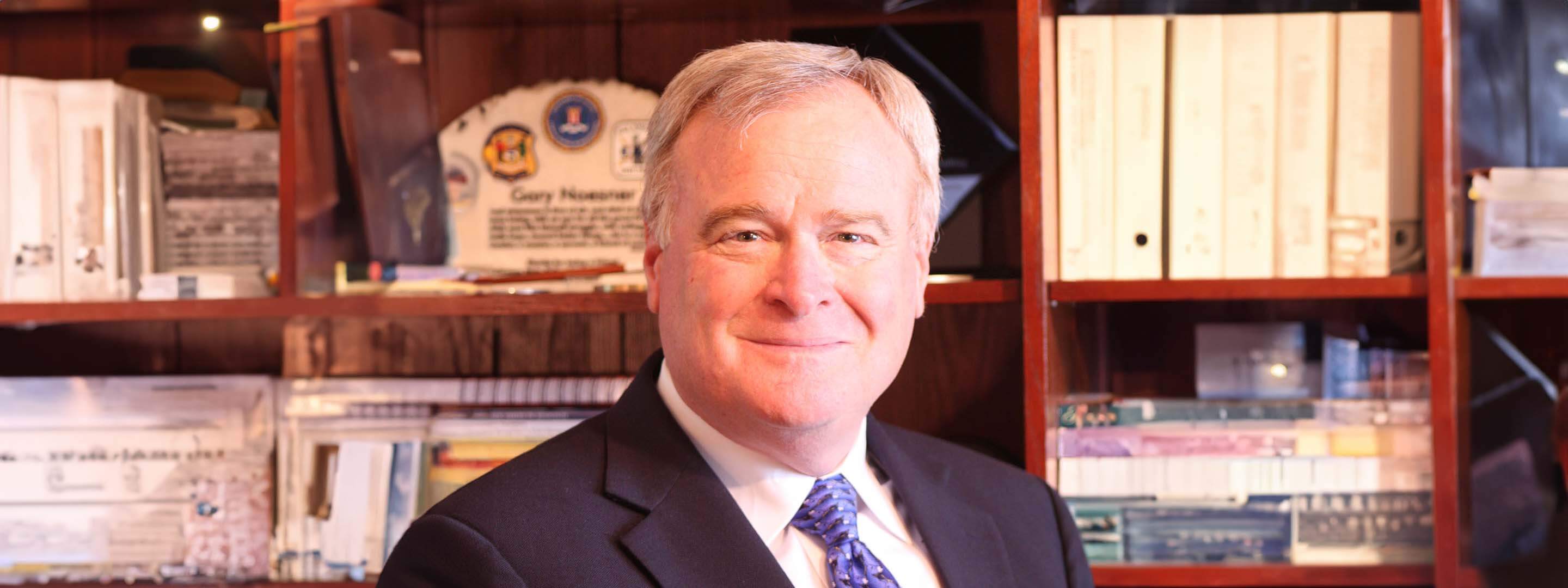 Gary Noesner: FBI Negotiator, Keynote Speaker on Crisis Leadership
