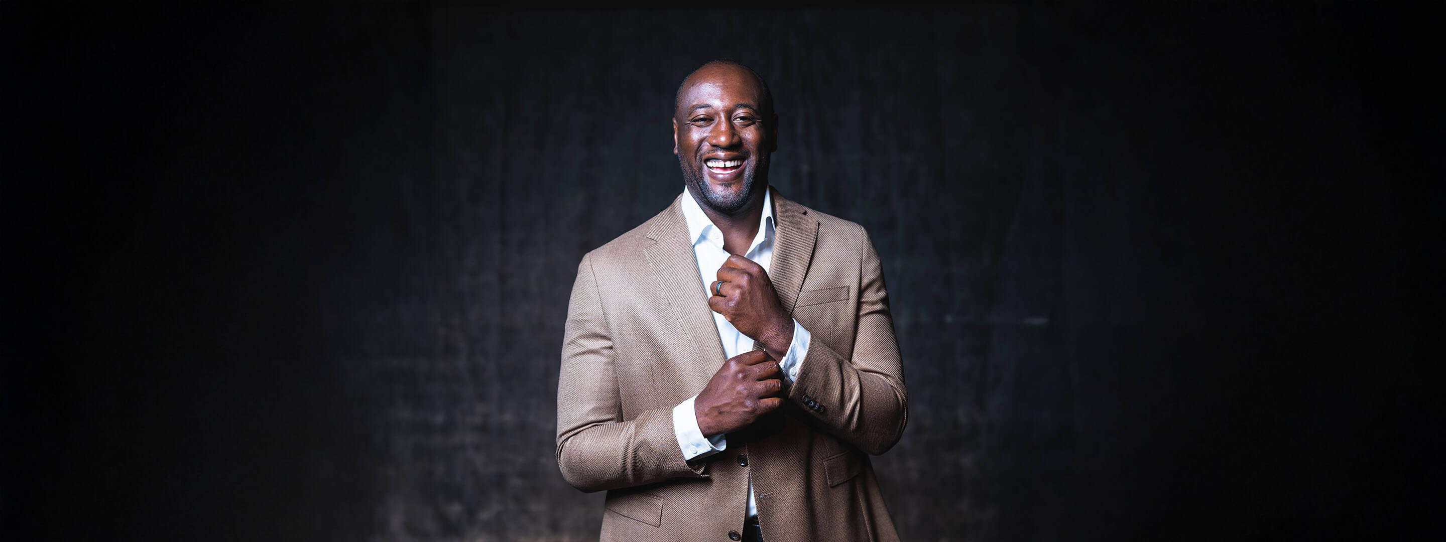 Darryll Stinson: Resilience Speaker | Author | Philanthropist