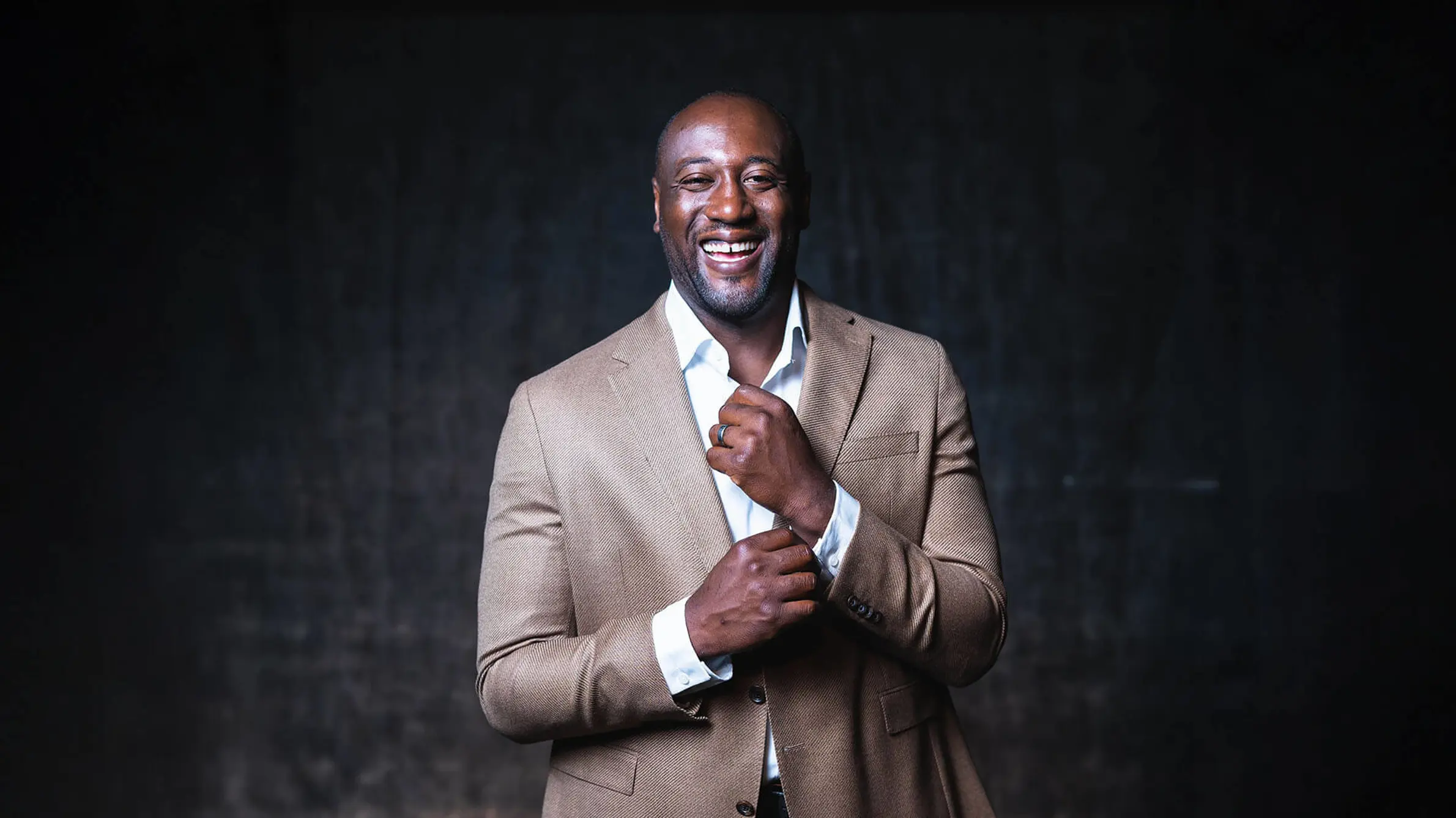 Darryll Stinson: Resilience Speaker | Author | Philanthropist