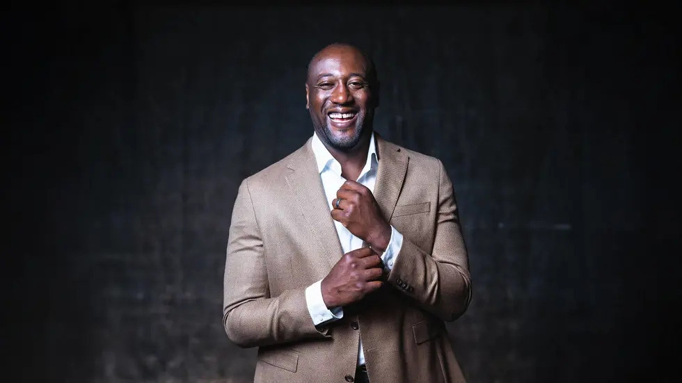 Darryll Stinson: Resilience Speaker | Author | Philanthropist