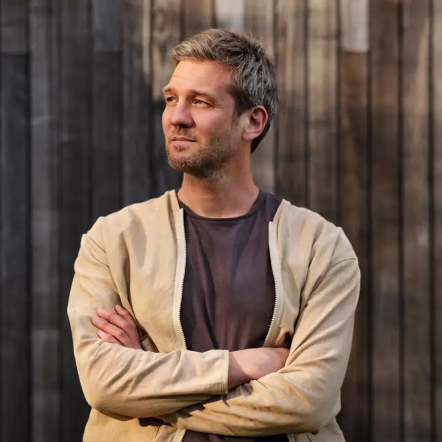 Find a keynote speaker on Gardening