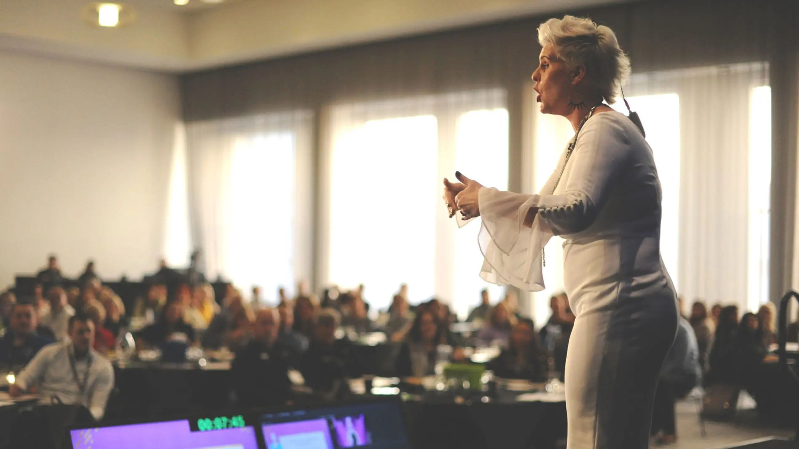 Amber Swenor – Transformational Leadership Speaker