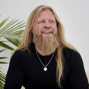 Justin Wren: Keynote Speaker & Humanitarian
