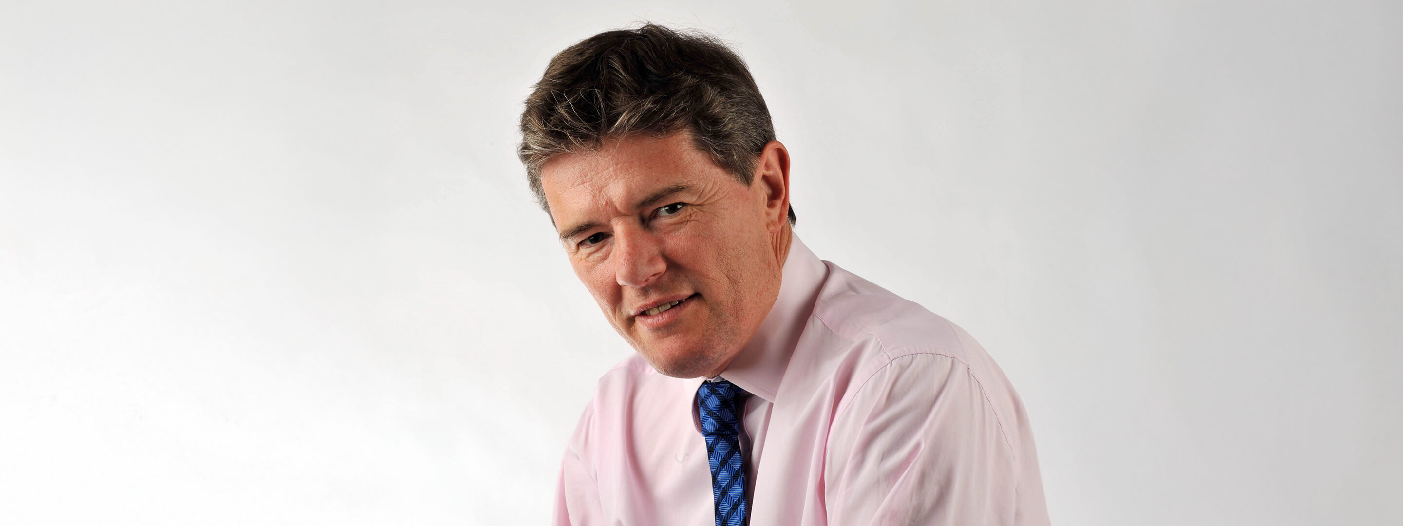 David Smith: Leading Economist and Keynote Speaker on Global Markets