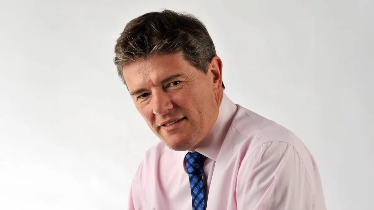 David Smith: Leading Economist and Keynote Speaker on Global Markets