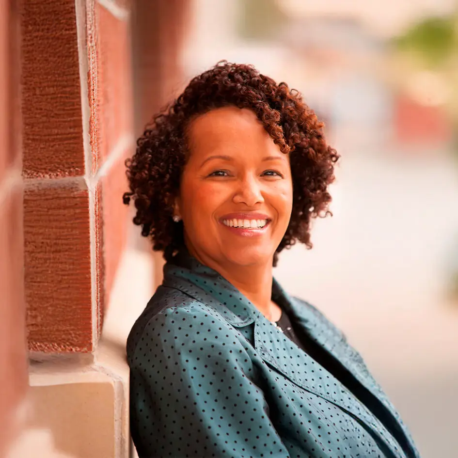 Book a Speaker on Communication I A-Speakers