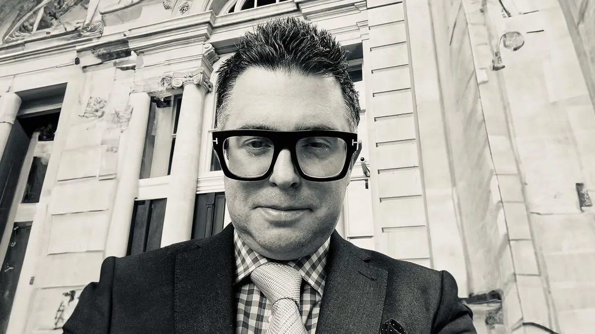 Alex Wood | Fraud, Social Engineering & Scam Prevention