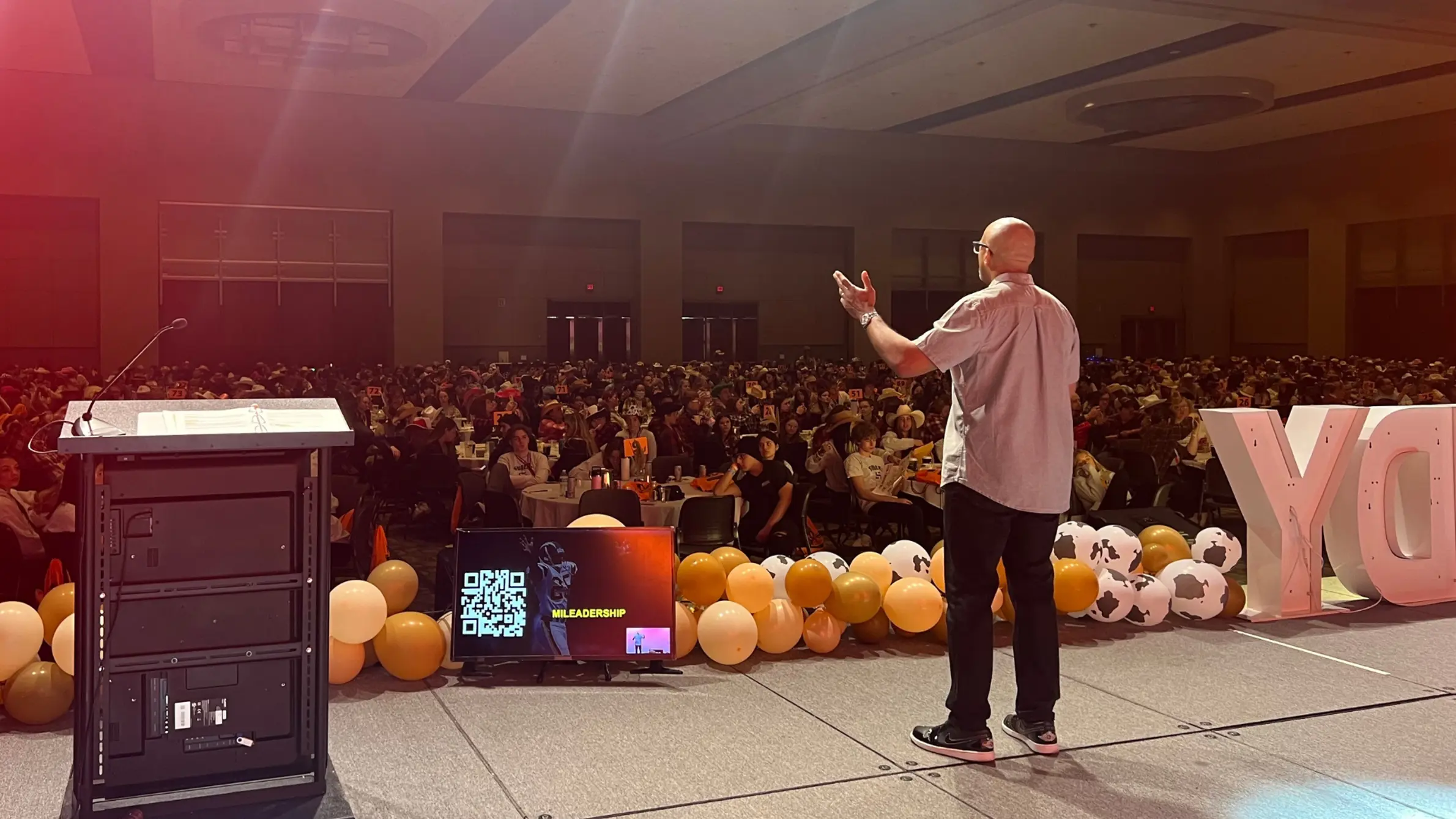 Alex Molden Speaker | NFL Leadership & Team Performance