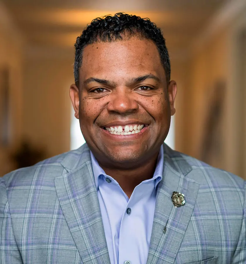 Anthony Bourke | Leadership Speaker & F-16 Pilot